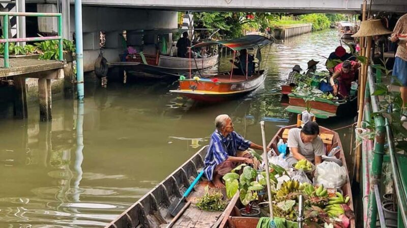 3 Hrs Private boat Tour Bangkok Floating Market by Flat Boat - Key Points