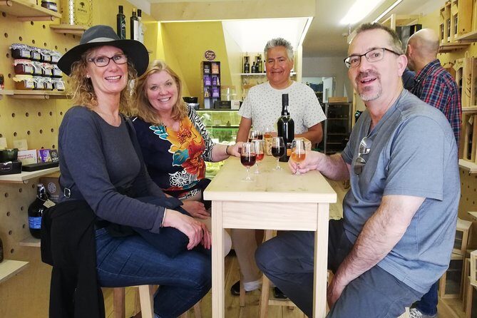 3 table wines & 5 Port wines + Tapas - Setting the Stage: What to Expect from the Tour