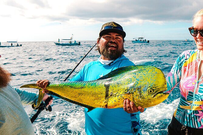 30 ft cat AM Lux Inshore Fishing La Cruz & Punta Mita - What to Expect from the Inshore Fishing Tour