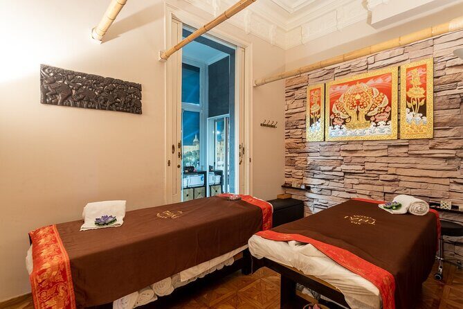 30 min Couple Massage and 30 min Floral Bath at THAI SPA MASSAGE - An In-Depth Look at the Experience