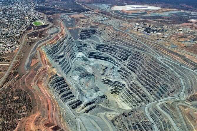 30-Minute Kalgoorlie Big Pit Scenic Flight - Meeting Point & Logistics