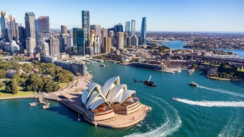 30-minute Private Sydney Harbour Helicopter Tour for 2 - Key Points