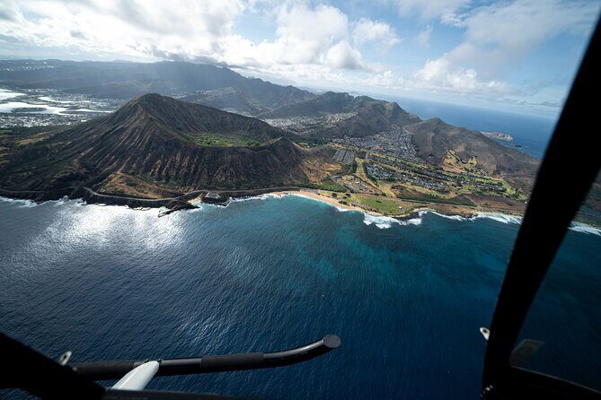 30 Minutes PRIVATE Helicopter Tour in Honolulu - An In-Depth Look at the Honolulu Helicopter Tour