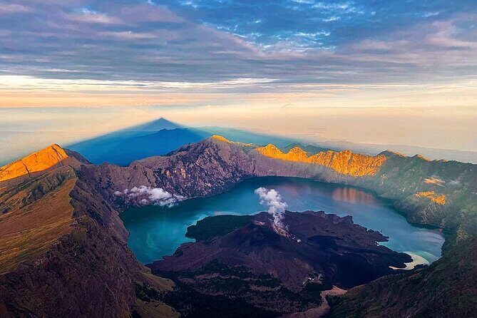 3D/2N Rinjani trekking summit,lake and hot springs. - Key Points