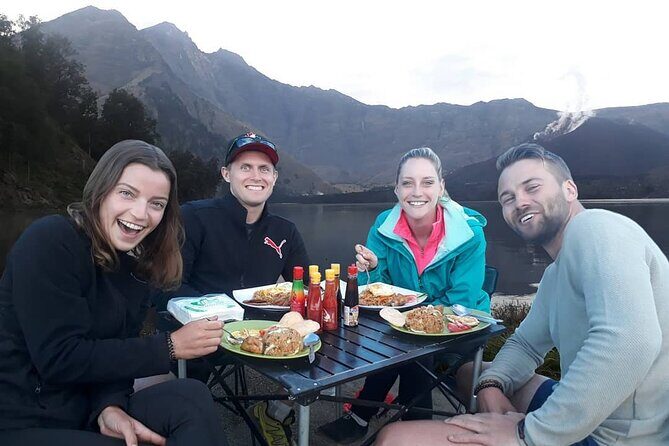 3D/2N Rinjani trekking summit,lake and hot springs. - Who Should Book This Tour?