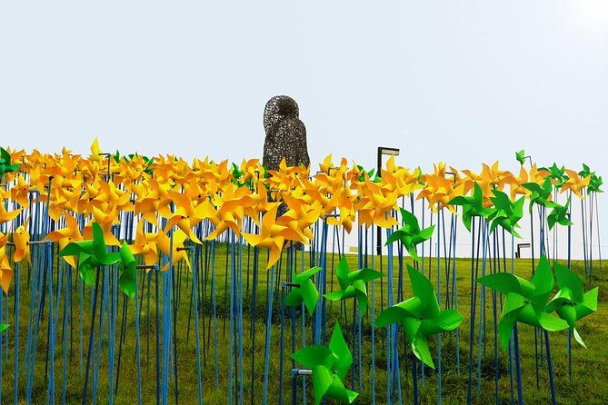 3D Private Seoul Highlight tours with DMZ & Korean Folk Village - Day 3: Tense Borders and Youthful Districts