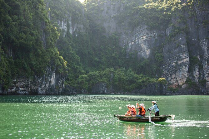 3D2N Halong Bay Ba Ham Tien Ong Private Cruise - FAQ
