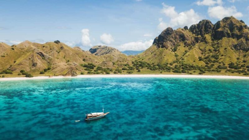 3D2N Island Hoping and The Art of Flores - 10 Destinations - Key Points