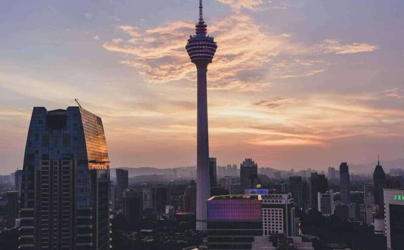 3D2N Kuala Lumpur, Batu Caves, Genting & Putrajaya Tour - Arrival and Evening City Tour