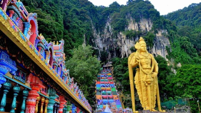 3D2N Kuala Lumpur, Batu Caves, Genting & Putrajaya Tour - Day 3: Modern Architecture and Scenic Government Buildings