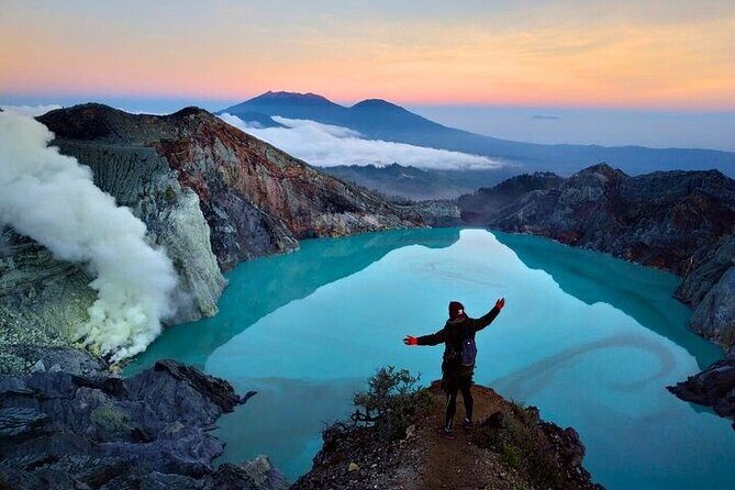 3D2N Mount Bromo & Ijen Crater Tour from Surabaya - Authentic Encounters and Practical Details