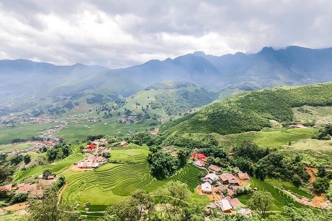 3D2N, Sapa Trekking Tour from Hanoi (Homestay & Hotel Overnight) - Day 2: Trekking Further into the Villages and Visiting Giang Ta Chai & Cat Cat