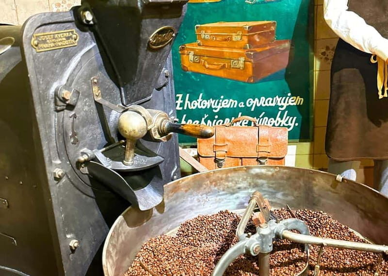 3h Jewish Tour: Synagogue, Castle, Gingerbread & Snaps - Who Will Love This Tour?