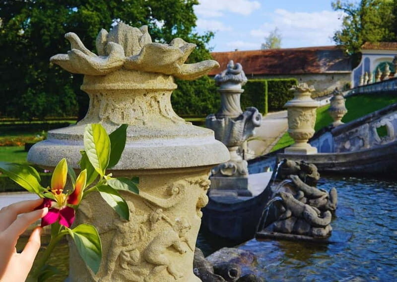 3h Royal Castle Tour, Interior, Pralines, Coffee & Dessert - A Complete Guide to the 3-Hour Český Krumlov Castle Tour