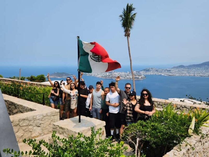 4-6HR ACAPULCO FUN DAY WITH DIVERS SHOW, LUNCH BEACH FRONT - Highlight 1: The Cliff Divers Show