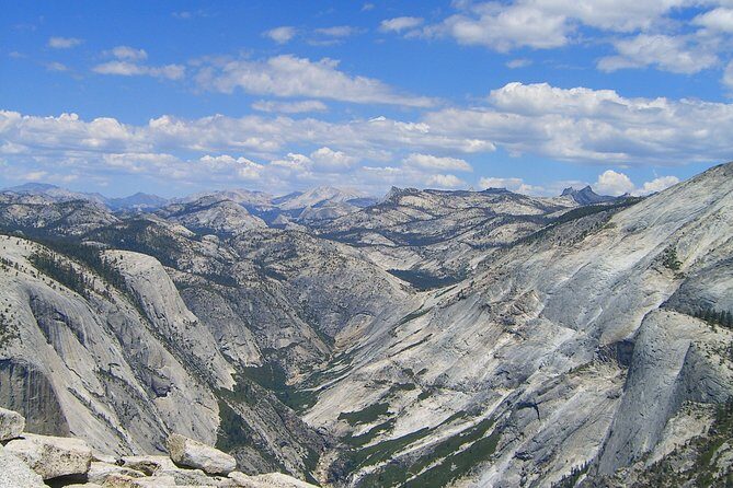4 Day Death Valley, Yosemite, San Francisco from Las Vegas Camp or Lodge - Transportation and Group Size: Comfort and Intimacy
