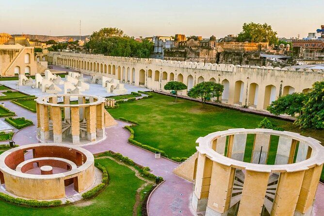 4 Day Golden Triangle Tour with Ranthambore and Tiger Safari - Exploring Indias Cultural Gems in Four Days