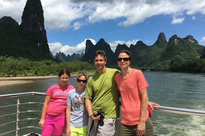 4-Day Guilin Scenic,Yangshuo Countryside and Longji Rice Terraces Discovery - Guilins Natural Highlights: Reed Flute Cave and Fubo Hill