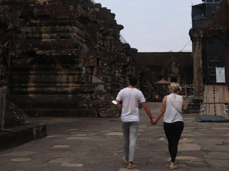 4-Day Hidden Kingdoms of Angkor Tour - Day 1: The Magnificence of Angkor Wat at Dawn
