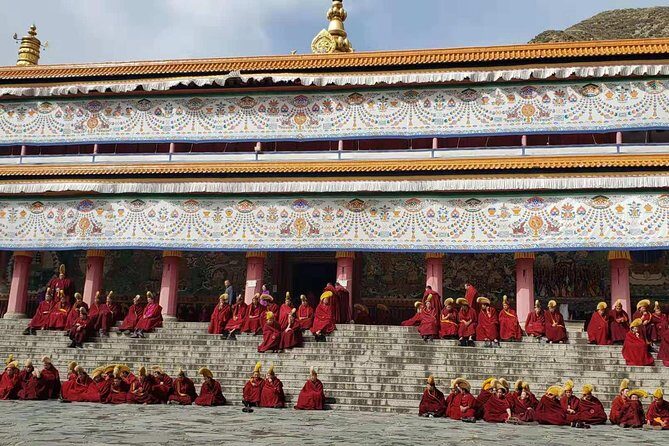 4-Day Private Tour to Binglingsi Grottoes and Lambrang Monastery from Lanzhou - FAQ