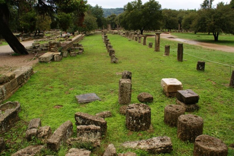 4-Day Tour of Mycenae, Epidaurus, Olympia, Delphi & Meteora - An Overview of the Tour Experience