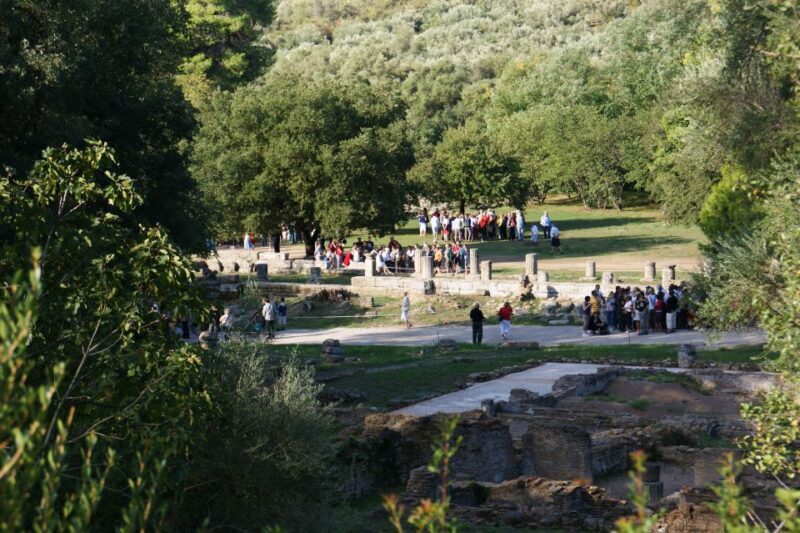 4-Day Tour of Mycenae, Epidaurus, Olympia, Delphi & Meteora - Day 3: The Sacred Site of Delphi & The Mountain Village