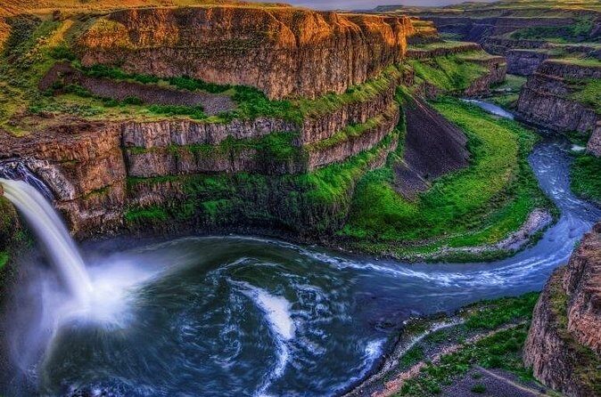 4-Day Yellowstone and Mount Rushmore Tour from Salt Lake City - The Sum Up