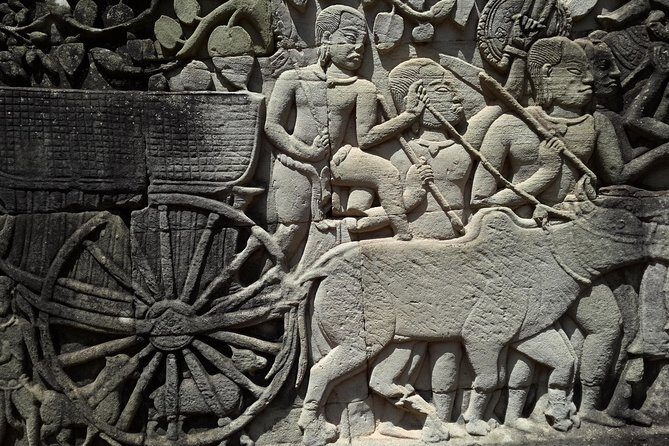 4 Days Expedition From Bangkok to Angkor Wat - The Border & Visa Process