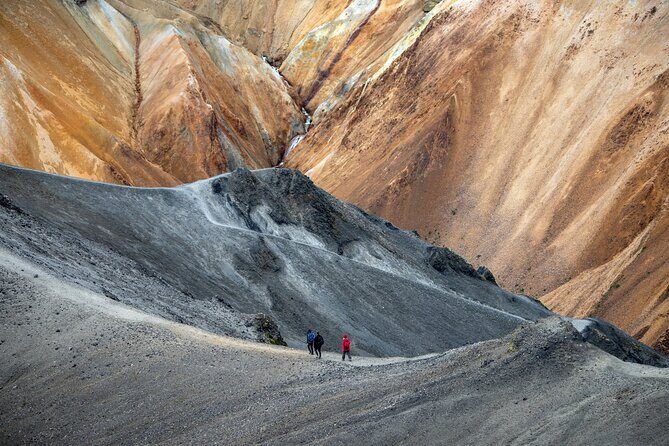 4 Days Laugavegur Trekking Tour - A Deep Dive into the Icelandic Highlands