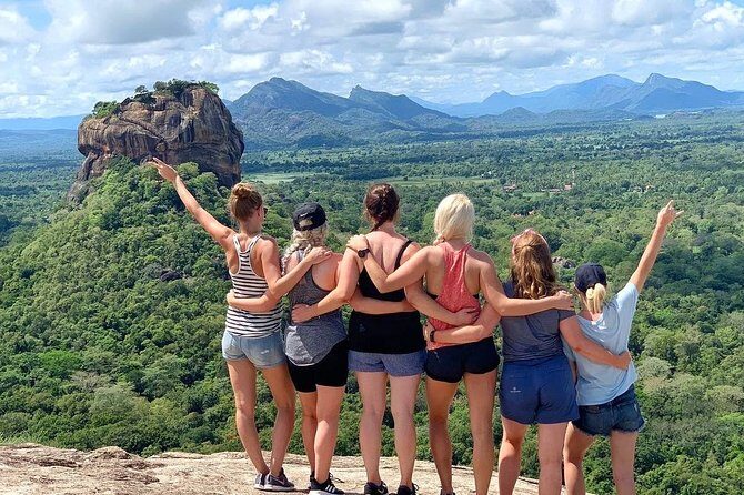 4 Days Tour to Kandy, Sigiriya & Nuwara Eliya - An In-Depth Look at the 4-Day Sri Lanka Tour