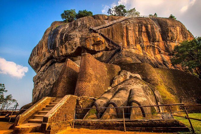 4 Days Tour to Kandy, Sigiriya, Trincomalee & Anuradhapura from Negombo - FAQ