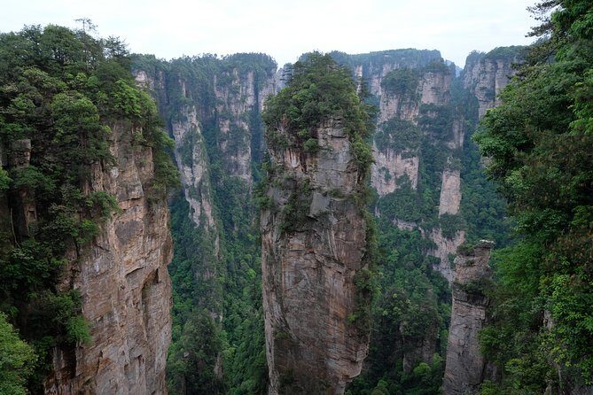 4 Days Zhangjiajie & Chat with Student(5-star Hotel) - Who’s This Tour Best For?