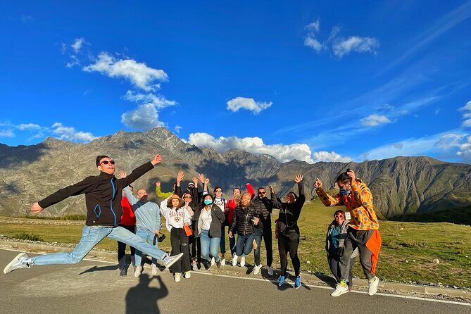 4 Group Tours Including Airport Transfers - Who Should Book This Tour?