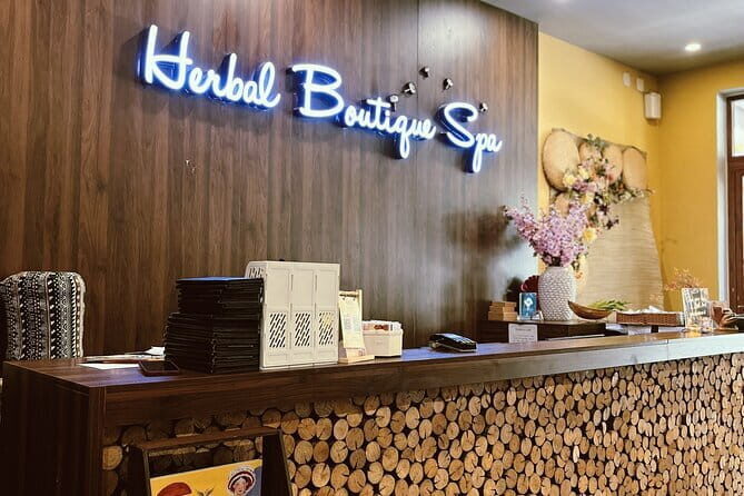 4-Hand Full Body Massage in Da Nang - What Makes This Massage Stand Out