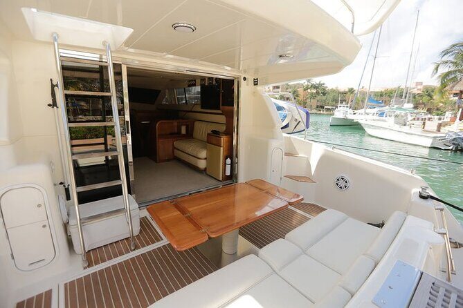 4 Hour - 47' Azimut, Tulum, Playa del Carmen, Riviera Maya - Who Will Love This Experience?