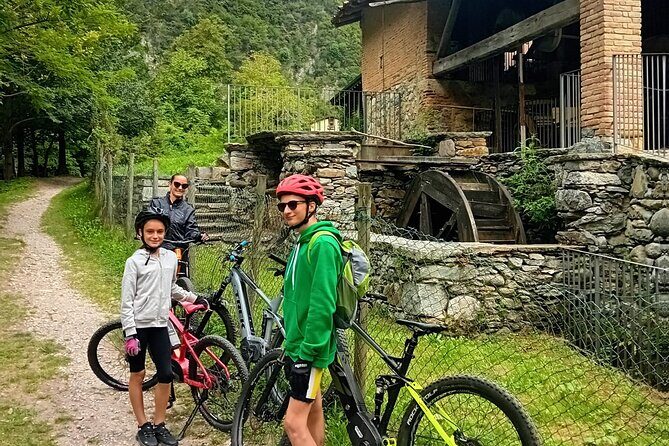 4-hour E-bike Tour of the Piccolo Mondo Antico in Lake Como - The Experience of Guides and Reviews