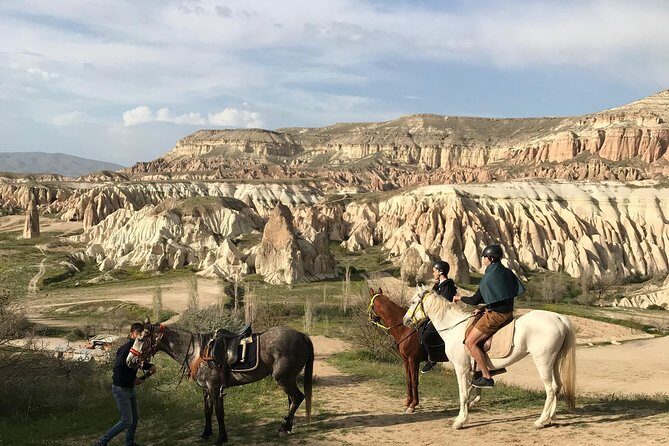 4-Hour-Horsebackriding-Tour through Cappadocia - FAQ