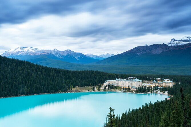 4-Hour Lake Louise Tour from Banff and Canmore - A thorough look at the experience