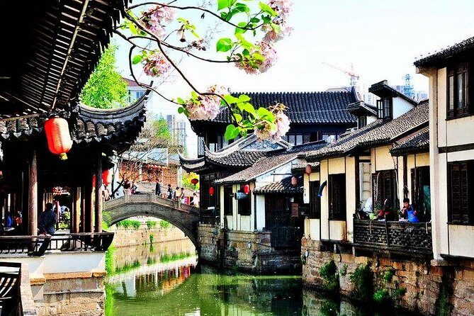 4-Hour Nanxiang Ancient Town Private Tour with Dumpling Tasting - Key Points