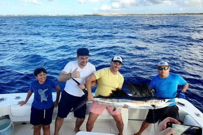 4 Hour Private Fishing Tour in Puerto Aventuras Riviera Maya - Key Points