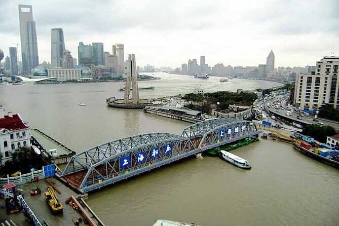 4-Hour Private Shanghai Leisure Tour with Maglev Train Ride and Night Cruise - Who This Tour Is Best For