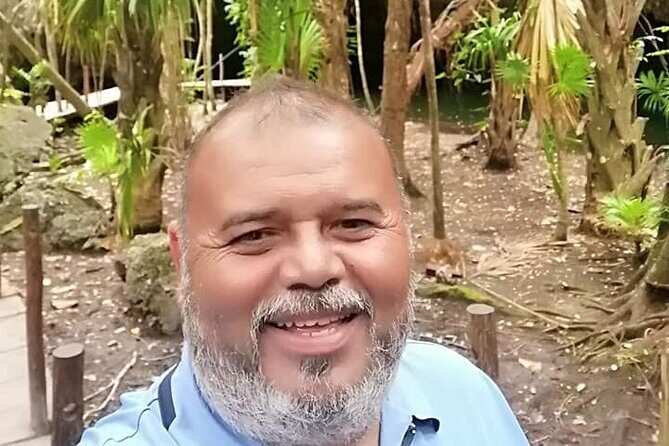 4-Hour Private Tour in Cozumel with Pickup - Guides and Personal Touches