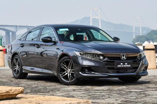 4 Hour Private Transfer to Sun Island Snow Sculptures - What the Experience Looks Like