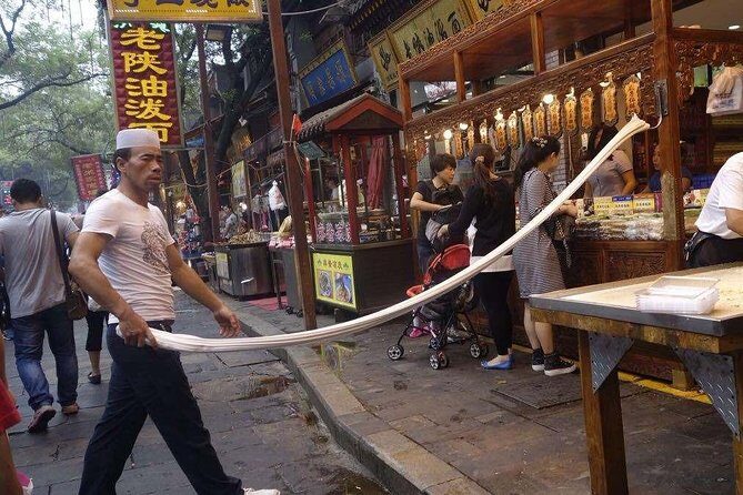 4-Hour Private Xi'an Night Tour with Musical Fountain Show - Who Should Consider This Tour?