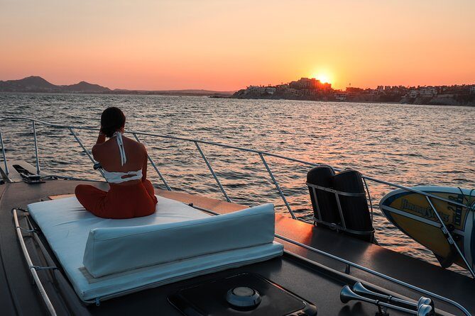 4-hour Private Yacht Cruise in Cabo - Food, Drinks, and Snorkeling