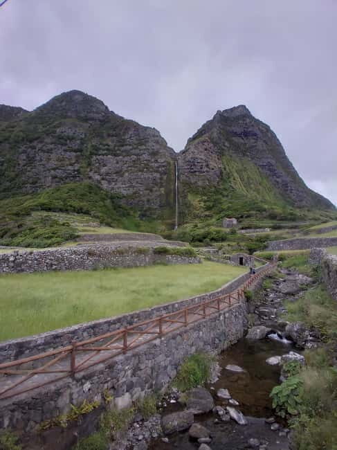 4-hour tour of Flores Island  Lagoons and incredible landscapes - FAQ