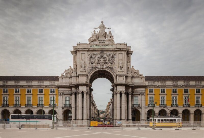 4-hour tour of Lisbon In Privete - An In-Depth Look at the Experience