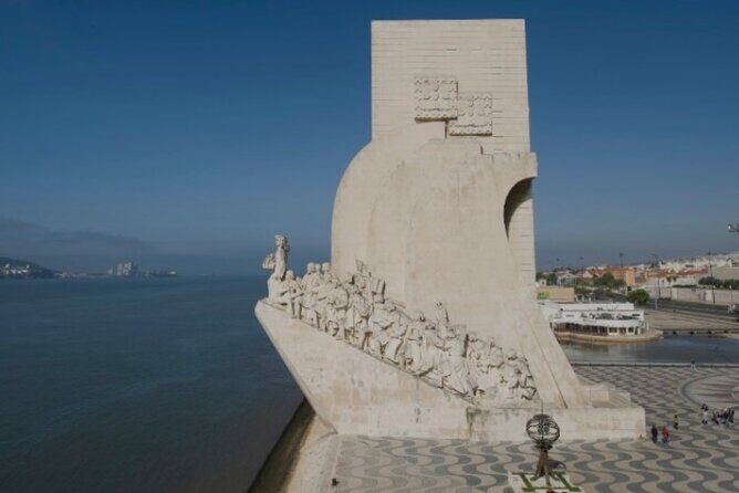 4-hour Tuk Tuk Tour of Belém, City Center, and Lisbon's Old Town - Lisbon Cathedral & Santo Antony’s Church
