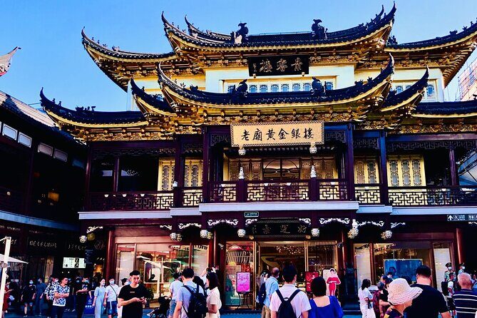 4-HourJade Buddha Temple & Yu Garden Private Tour withTea Tasting - Transportation and Practicalities
