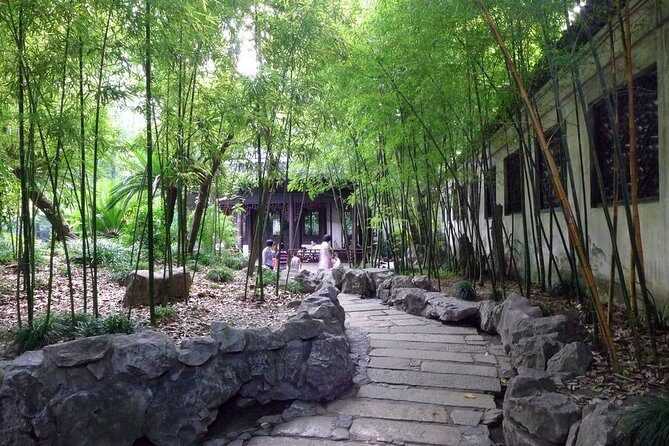 4-HourJade Buddha Temple & Yu Garden Private Tour withTea Tasting - Authenticity and Experience Quality
